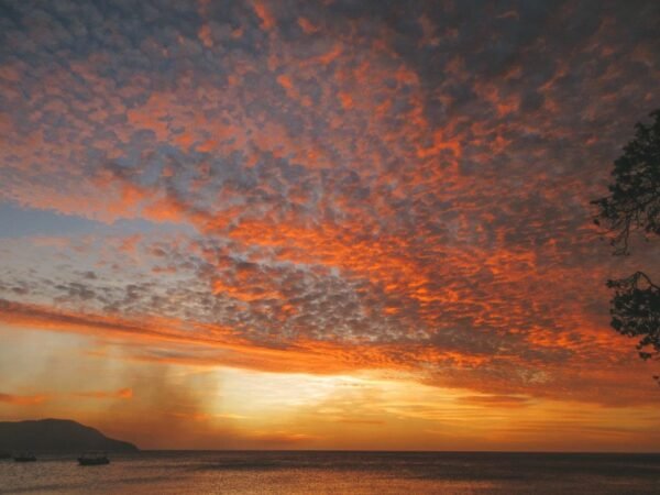 A Guide to Nacula Island in the Yasawa Islands, Fiji | Jana Meerman