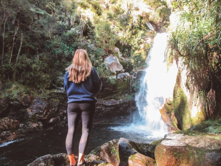 Wainui Falls Hike in Abel Tasman National Park, New Zealand | Jana Meerman