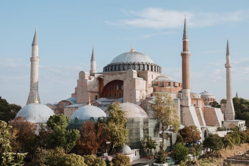 4 Best Mosques to See in Istanbul, Türkiye | Jana Meerman
