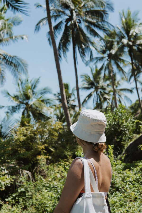 John-Suwan Viewpoint Hike on Ko Tao, Thailand | Jana Meerman