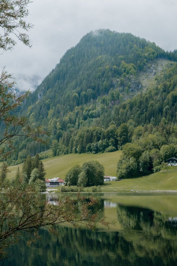Hintersee Hike in Berchtesgaden National Park, Germany | Jana Meerman