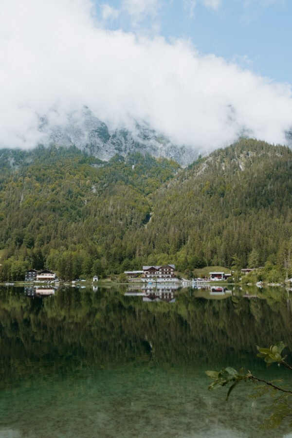 Hintersee Hike in Berchtesgaden National Park, Germany | Jana Meerman