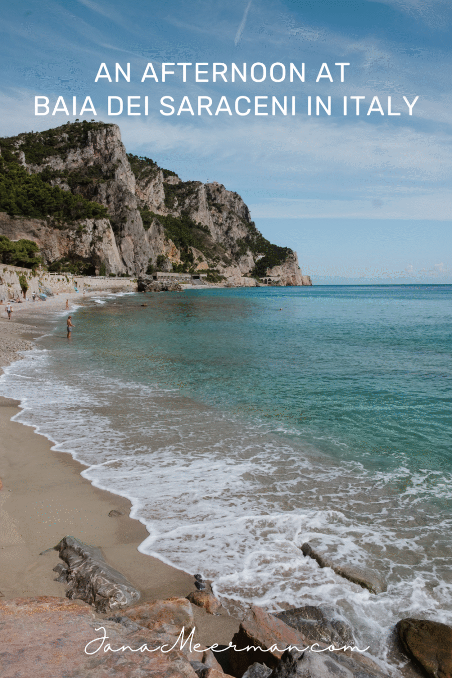 Visiting Baia dei Saraceni in Liguria, Italy | Jana Meerman