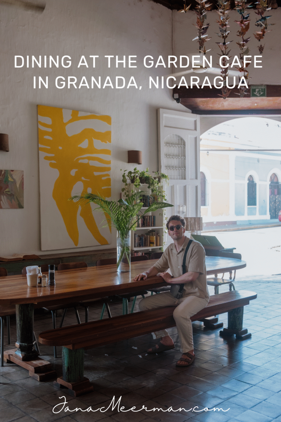 Dining at The Garden Cafe in Granada, Nicaragua | Jana Meerman