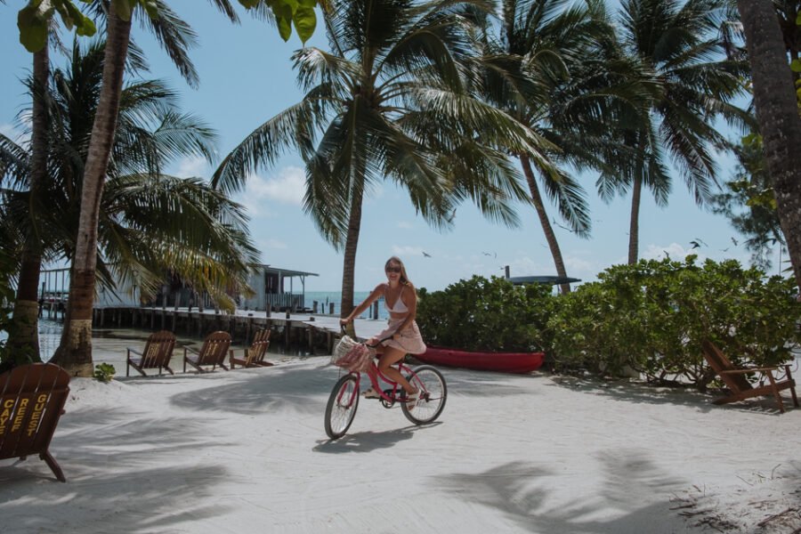 A Complete Guide to Caye Caulker, Belize | Jana Meerman